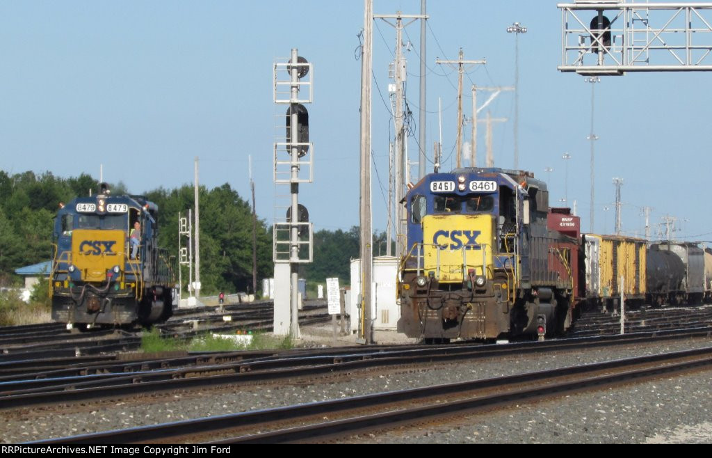 CSXT 8461